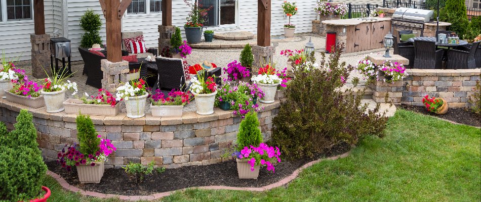 Seating Walls Can Add Style & Functionality to Your Outdoor Living ...